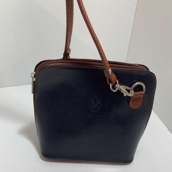 Vera Pelle | Bags | Vera Pelle Italian Leather Crossbody Bag | Poshmark